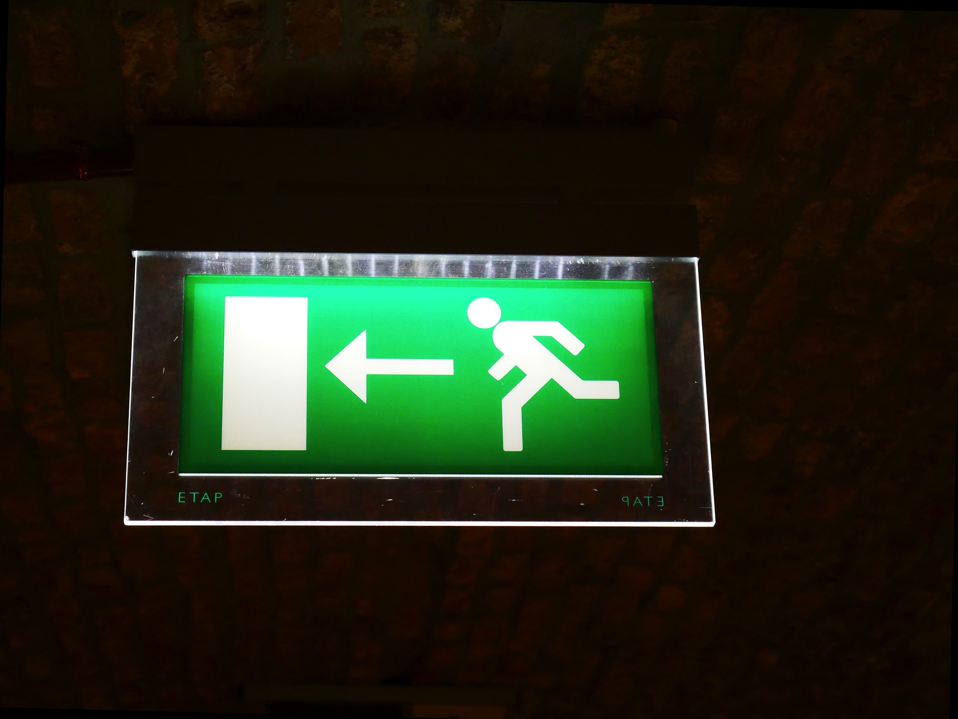 5 Reasons to Choose LEDs for Your Building’s Emergency Lights ...